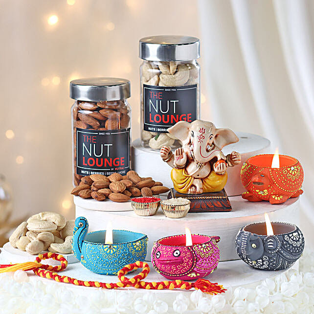 Diwali Delight and Radiant Diyas Gift Set bahrain | Gift Diwali Delight ...