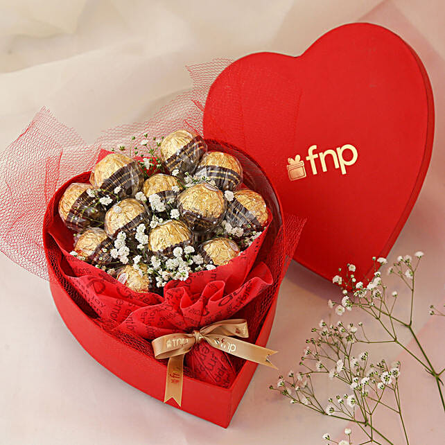 Classic Love Gesture Box bulgaria | Gift Classic Love Gesture Box- FNP