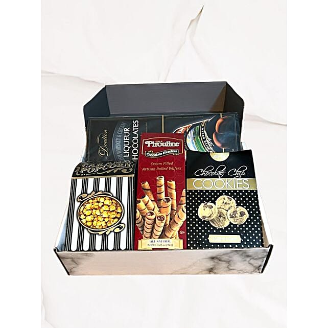 Sweet Tooth Treats Gift Box canada | Gift Sweet Tooth Treats Gift Box- FNP