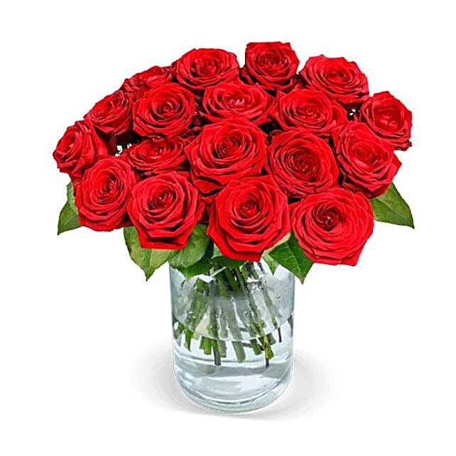 30 Premium Red Naomi Roses germany | Gift 30 Premium Red Naomi Roses- FNP
