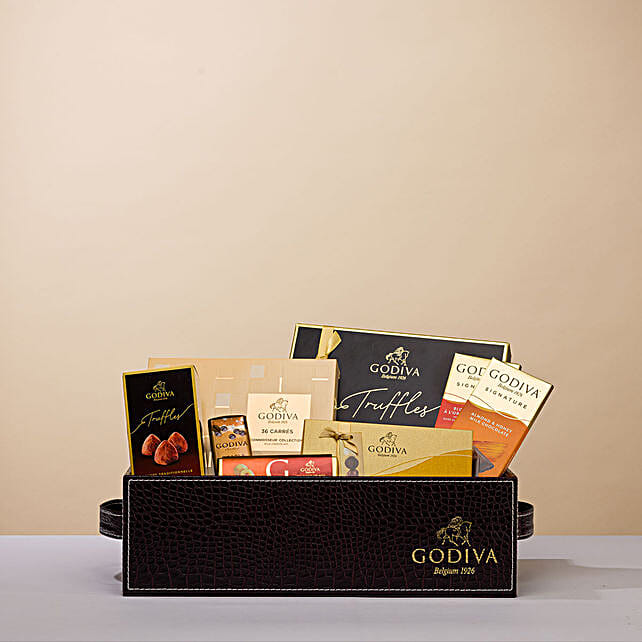 Godiva Vip Executive Hamper italy | Gift Godiva Vip Executive Hamper- FNP