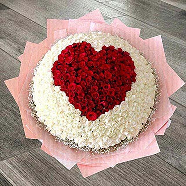 Heart Arrangement Of 400 Roses kuwait | Gift Heart Arrangement Of 400 ...