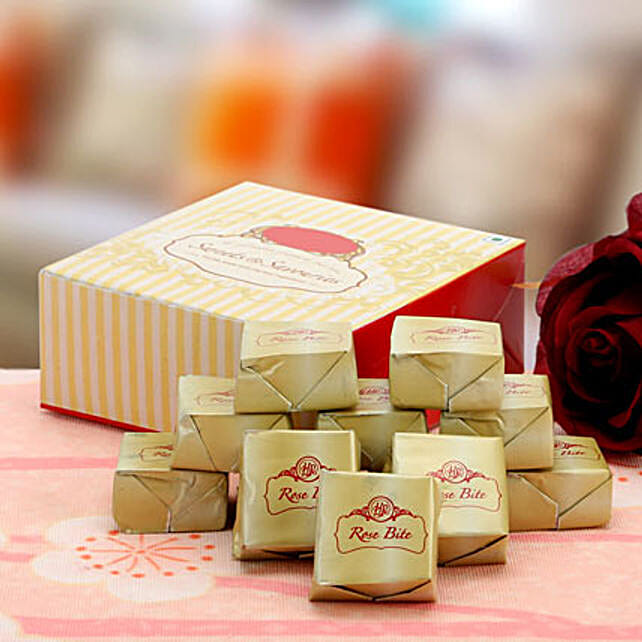 Buy/Send Rosy Delights Online- FNP