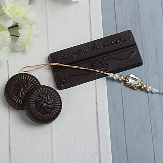 Buy/Send Classic Rakhi Gifts by FNP Online- FNP