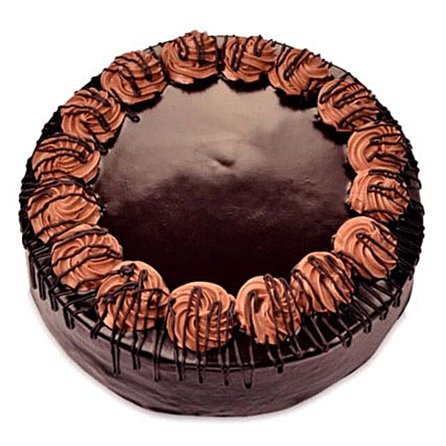 Buy/Send Yummy Chocolate Rambo Cake Online- FNP