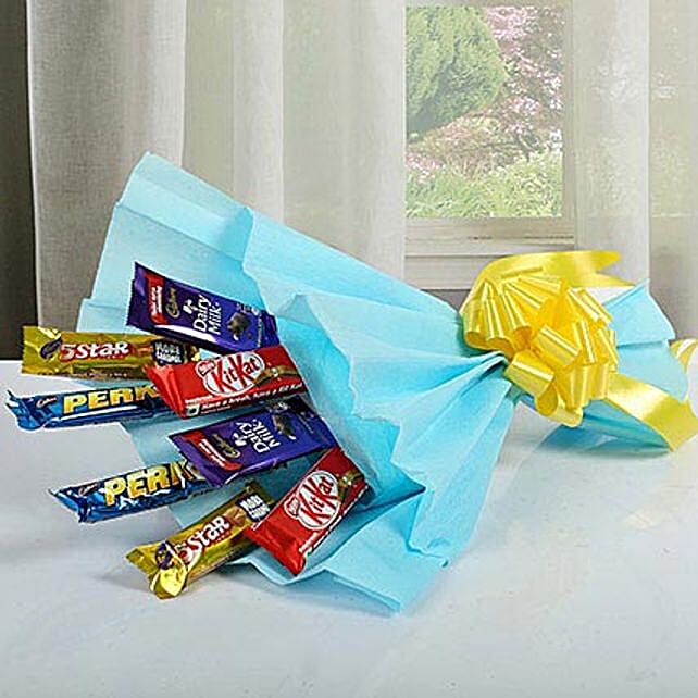 Buy/Send Mixed Chocolates Bouquet Online- FNP