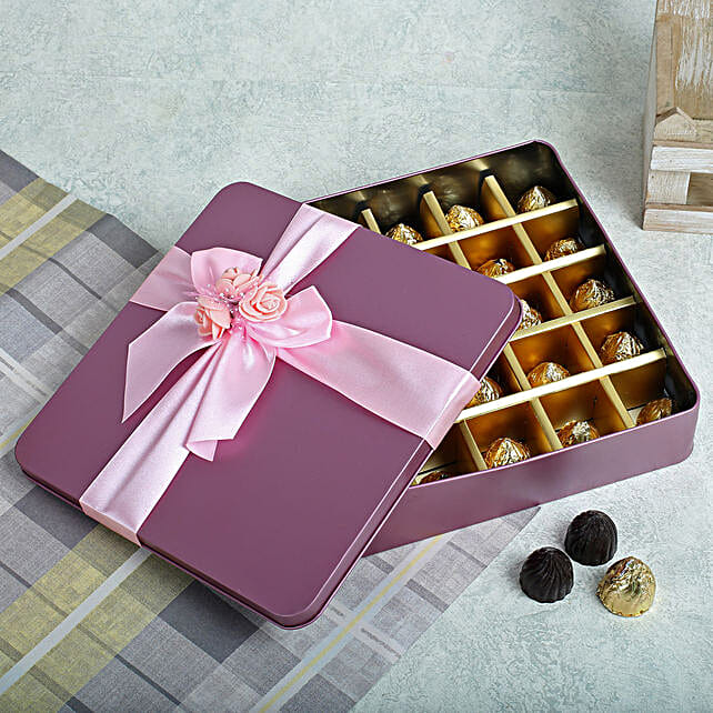 Buy/Send Assorted Chocolates Pink Box Online- FNP