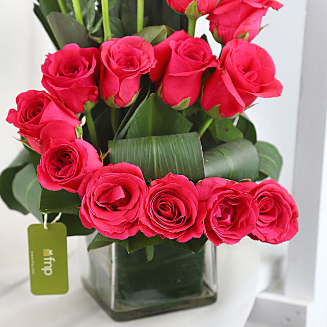Pink Rose Arrangement | Gift Pink Roses Bouquet - Ferns N Petals