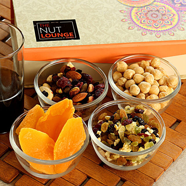 Buy/Send Berries & Nuts Combo Online- FNP