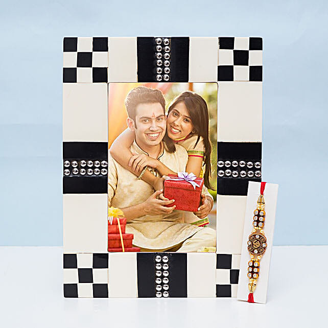 Buy/Send Rakhi With Personalised Designer Photo Frame Online- FNP
