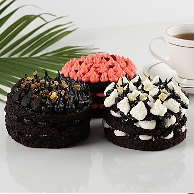 Buy/Send Set of 3 Mini Fit Cakes Online- FNP