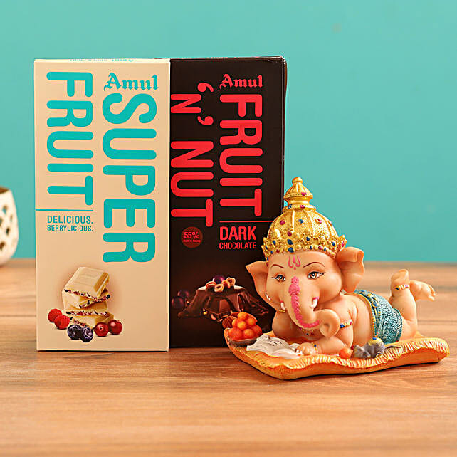 Buy/Send Bal Ganesha Idol With Amul Chocolates Combo Online- FNP