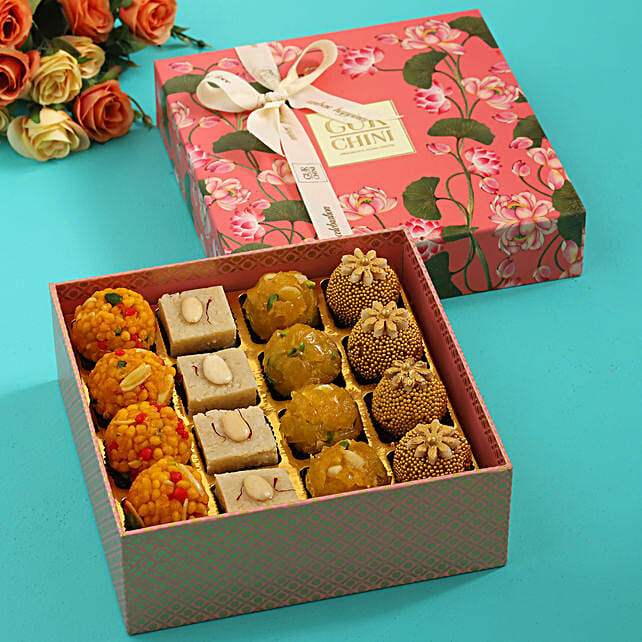 Buy/Send Elegant Pink Floral Rare Sweets Box- 16 Pcs Online- FNP