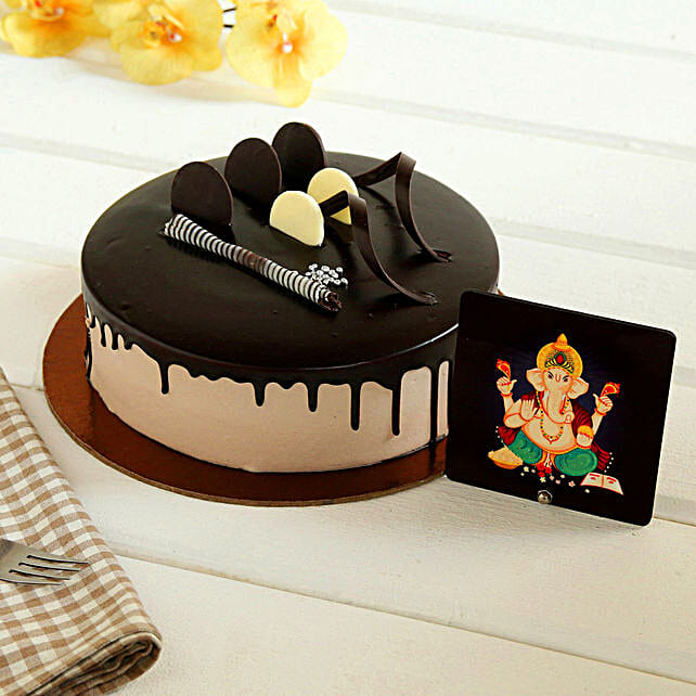 Buy/Send Divine Ganesha Table Top & Chocolate Cake Online- FNP