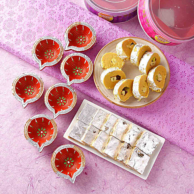 Buy/Send Chhappan Bhog Kaju Anjeer & Batisa Slice With Diyas Online- FNP