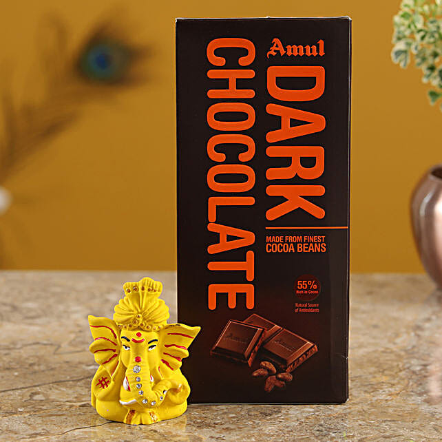 Buy/Send Amul Dark Chocolate & Yellow Ganesha Idol Combo Online- FNP