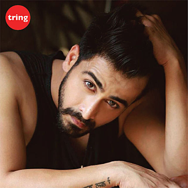 Buy/Send Dishank Arora Personalised Video Message Online- FNP