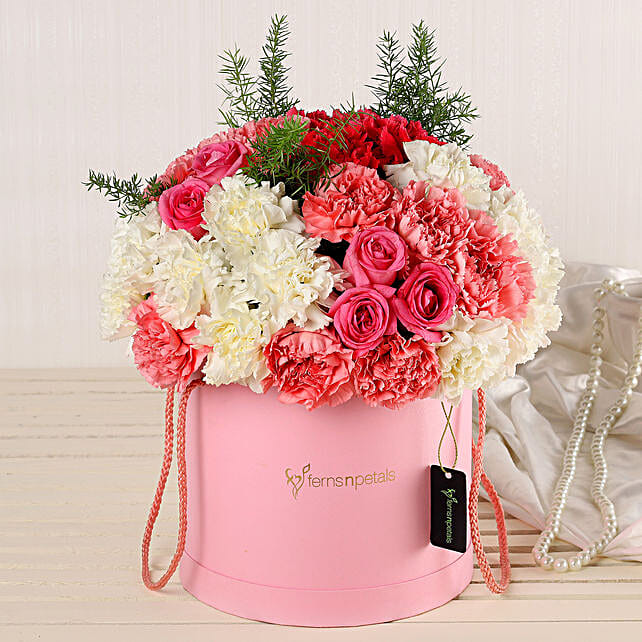Buy/Send Refreshing Roses & Carnations Box Online- FNP
