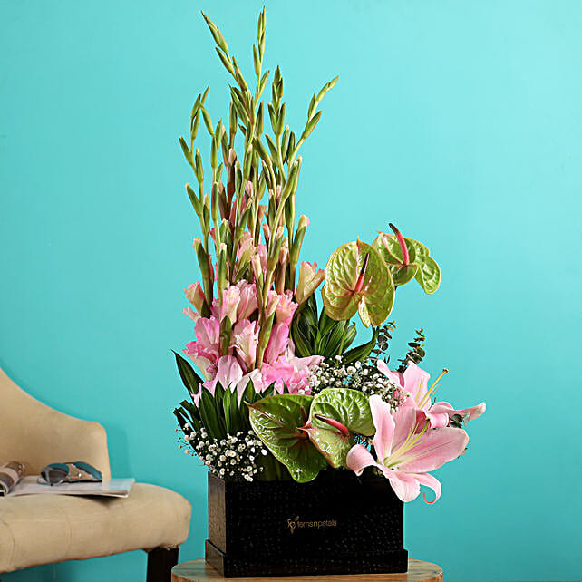 Buy/Send Mixed Flowers Arrangement In Black FNP Box Online- FNP