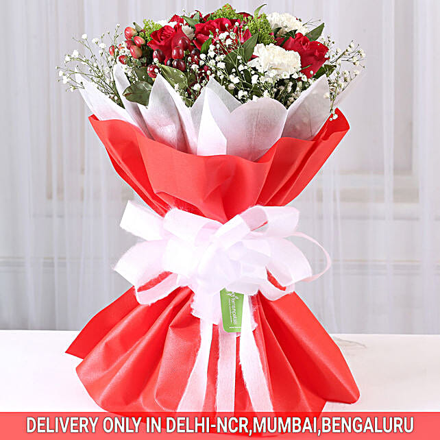 Buy/Send Red & White Mixed Flowers Bouquet Online- FNP