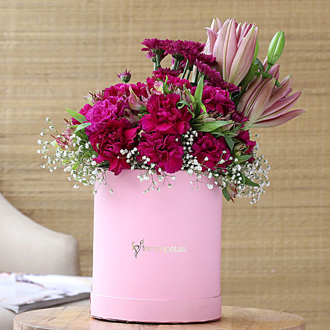 Buy/Send Lovely Mixed Flowers In FNP Signature Box Online- FNP
