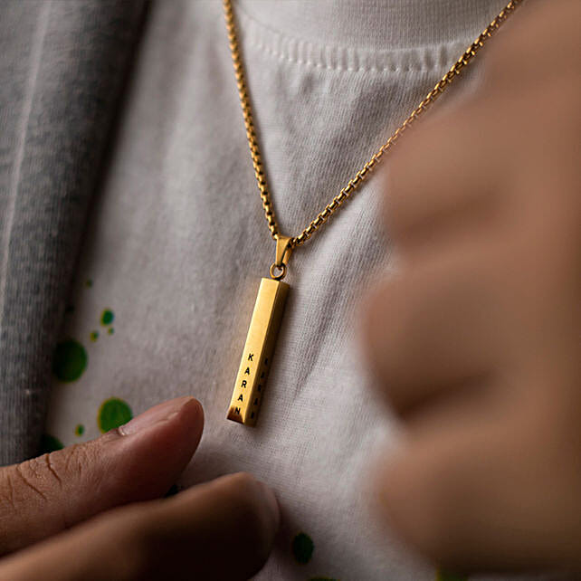Buy/Send Personalised Cuboid Locket With Chain For Men Online- FNP