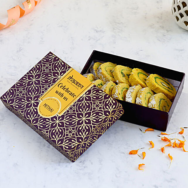 Buy/Send Special Kaju Patra Box Online- FNP