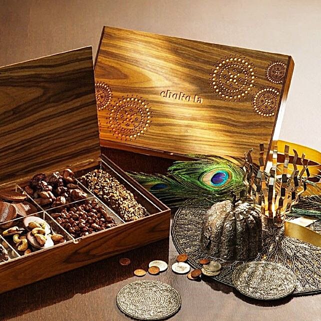 Buy/Send Chokola Treasure Delectable Chocolate Hamper Online- FNP