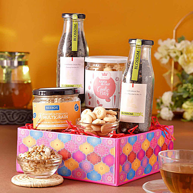 Buy/Send Delicious Treats Health Hamper Online- FNP