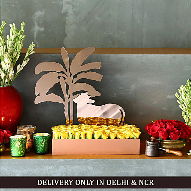 Buy/Send Pretty Roses Holy Nandi Arrangement Online- FNP