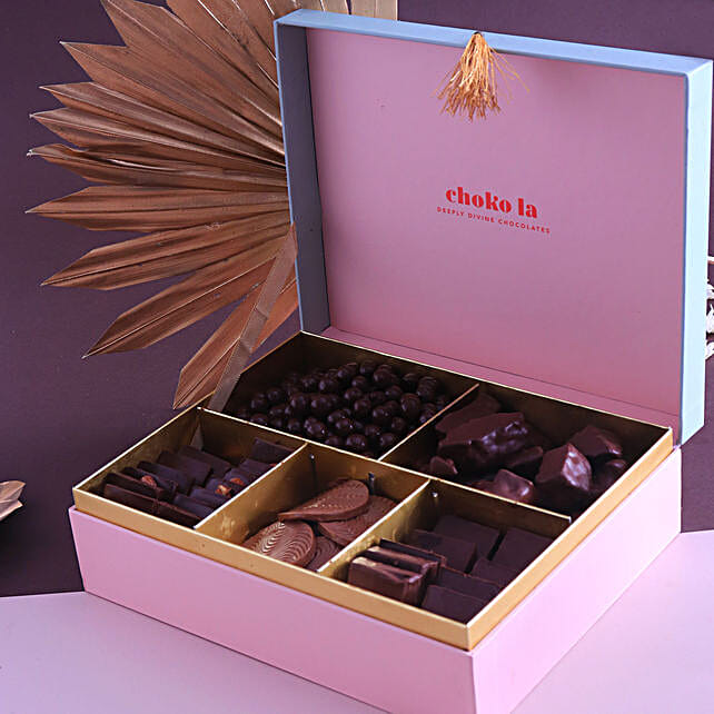 Buy/Send Chokola Regalia Chocolate Box Online- FNP