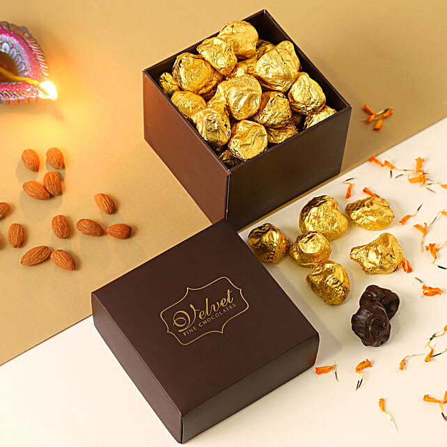 Buy/Send Festive Choco Box Online- FNP