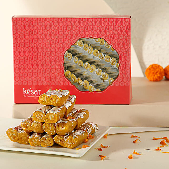 Buy/Send Diwali Utsav Kaju Kesar Roll With Idols N Candle Online- FNP
