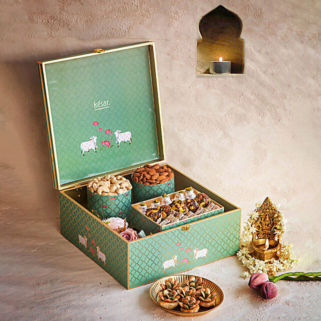 Buy/Send Happy Diwali Green Pichwai Box Hamper Online- FNP
