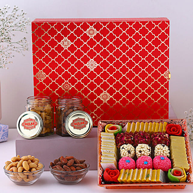 Buy/Send Gulab Royal Wedding Gift Box Online- FNP