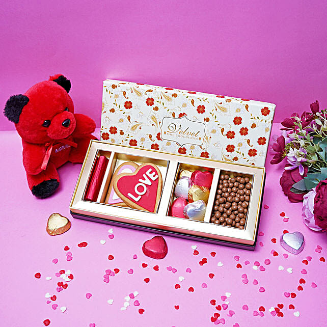 Buy/Send Floral Edit Love Box Online- FNP
