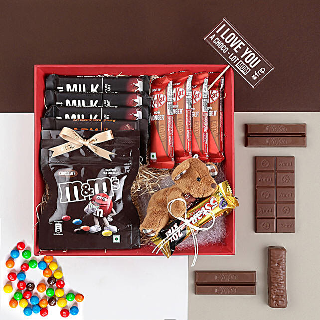 Buy/Send Mom's Sweet Treasure Gift Box Online- FNP