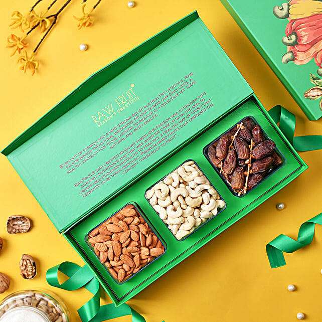 Buy/Send Signature Gift Box Online- FNP