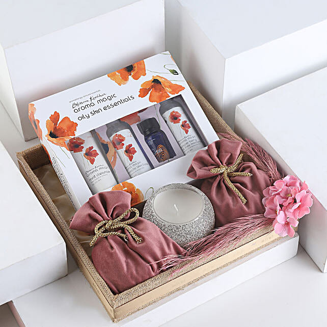 Buy/Send Shakkar Pamper Them Sweetly Gift Boxes Online- FNP