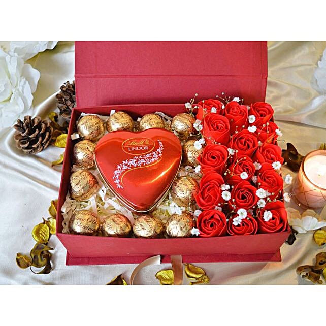 Buy/Send Chocolate And Flowers Gift Hamper For Women Online- FNP