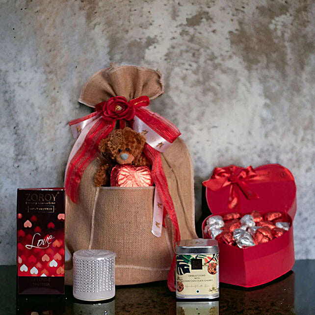 Buy/Send Zoroy Love Special Goody Bag Online- FNP