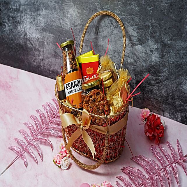 Buy/Send Velvet Fine Sweet Celebration Bag Hamper Online- FNP