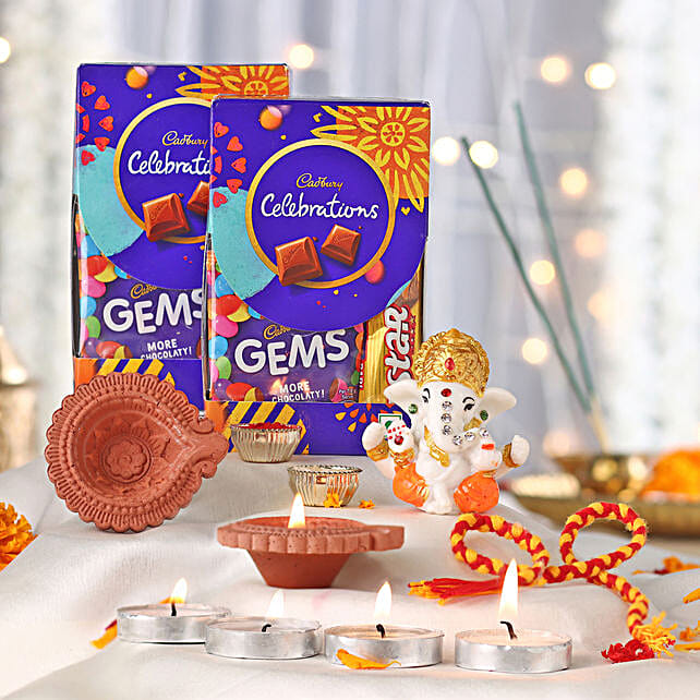 Buy/Send Festive Trinkets With Celebrations Box Online- FNP