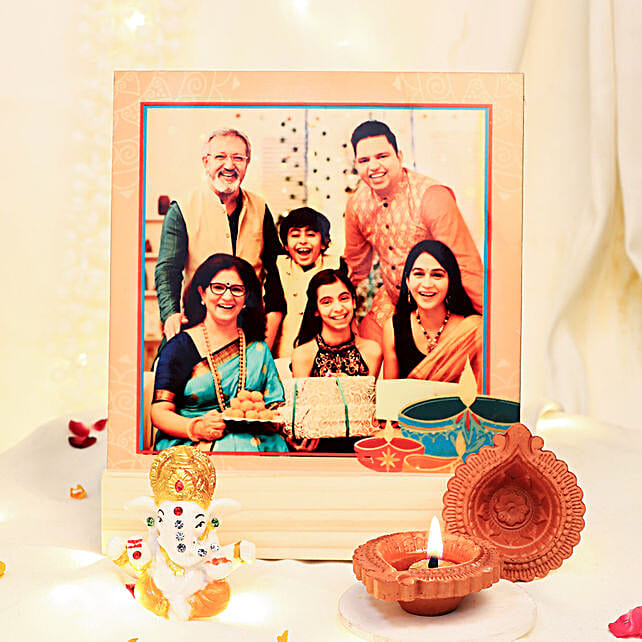 Buy/Send Divine Diwali Trio Online- FNP