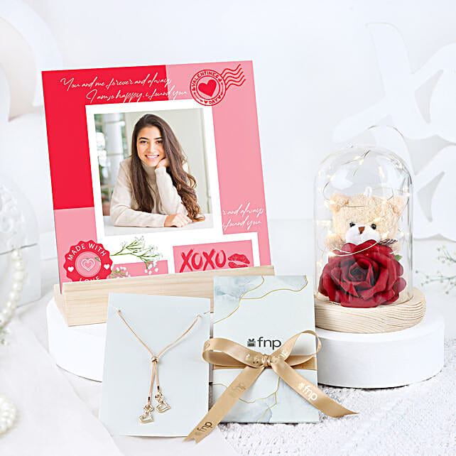 Buy/Send Personalised Surprise Gift Combo Online- FNP