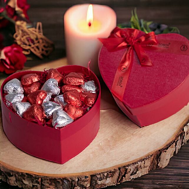 Buy/Send Zoroy’s Red Heart Chocolate Box Online- FNP