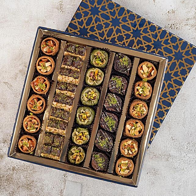 Buy/Send Assorted Sweetness Grand Gift Box Online- FNP