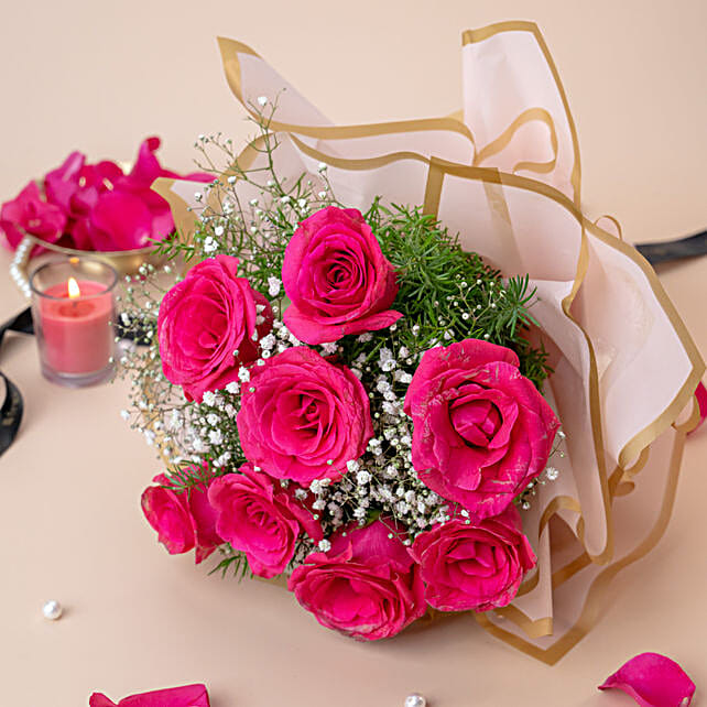 Buy/Send FNP Three Red Rose Box Arrangement Online- FNP