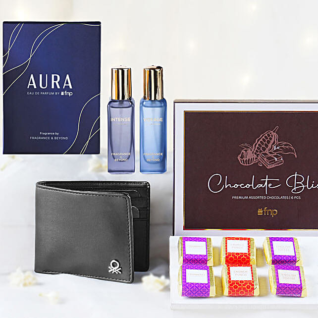 Buy/Send Luxury Essentials Gift Set Online- FNP