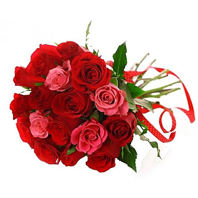 Truly Romantic Red Roses Bouquet lebanon | Gift Truly Romantic Red ...